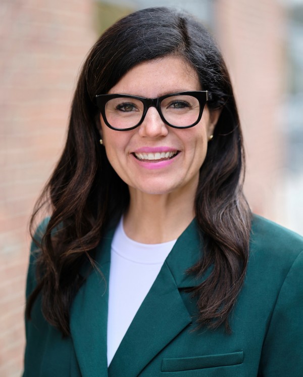 Stephanie Simon | Isaacson, Miller